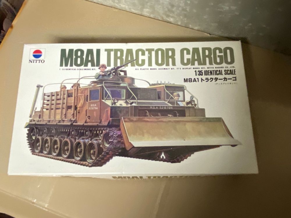 1/35 M8A1 CARGO TRACTOR FÜR NOSTALGIKER (Neu (gemäss Beschreibung)) in ...