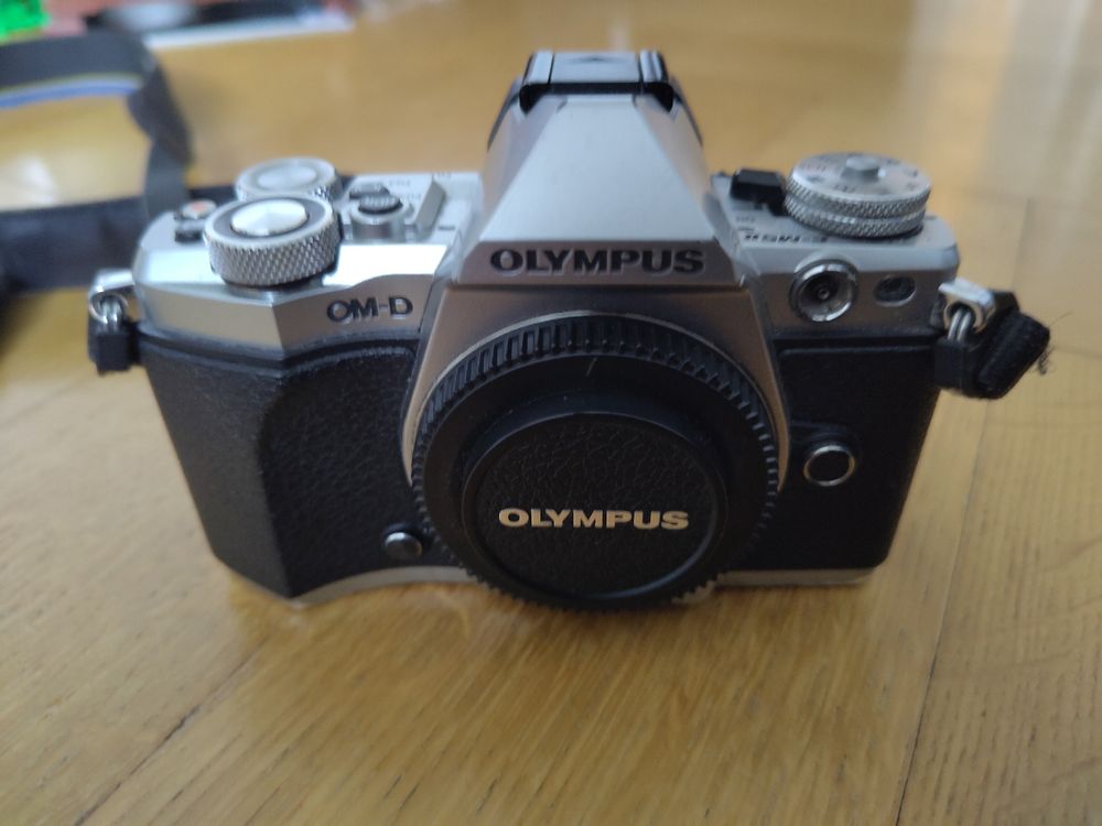 Olympus OM-D E-M5 Mark II + 14–150mm II | Komplett-Set | Akk (Gebraucht ...