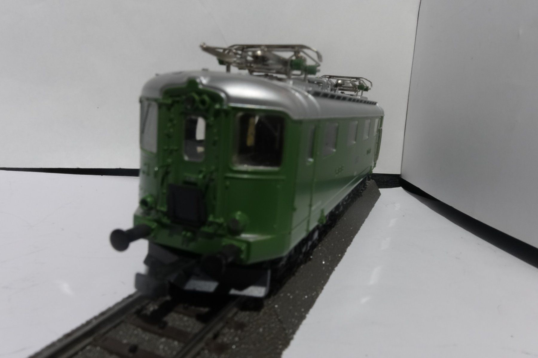 HAG Re 4/4, hellgrün (Gebraucht) in Kloten für CHF 30 – nur Abholung ...