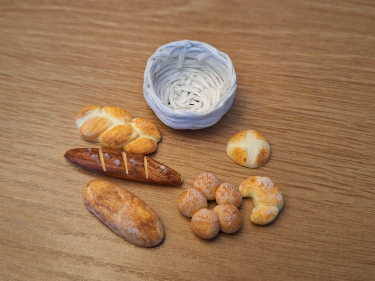 Brotkorb, Alles Handmade, Korb und Brot (Neu (gemäss Beschreibung)) in ...