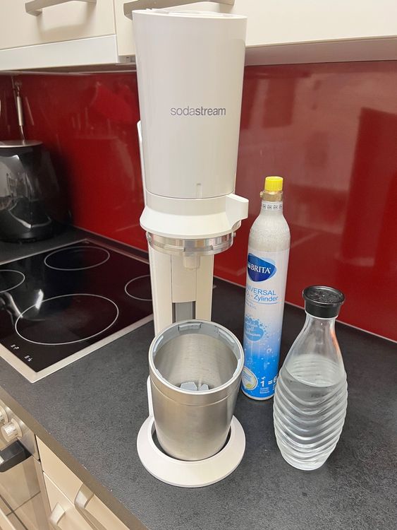 Sodastream Crystal Weiss inkl. 3 Glasflaschen und 1 Zylinder (Gebraucht ...