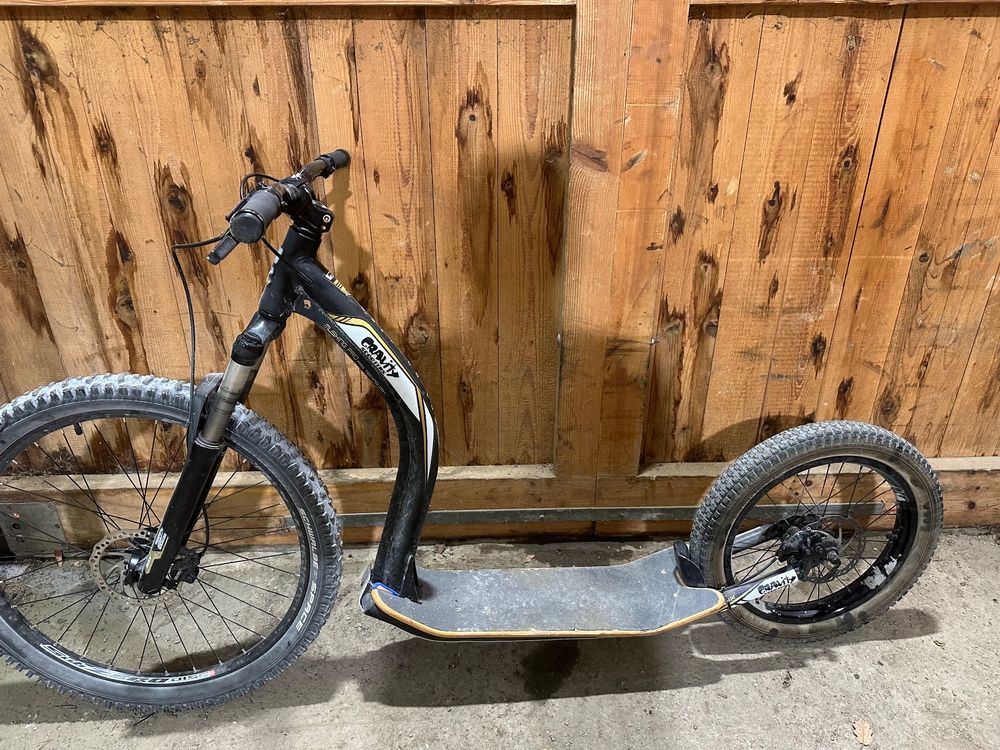 Gravity Dirt Scooter mit Federgabel | Kaufen auf Ricardo