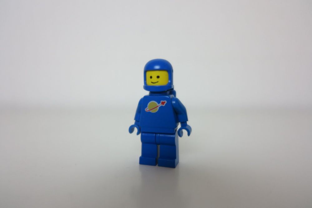 LEGO Minifigur Classic Space Blue mit Airtank (Gebraucht) in ...