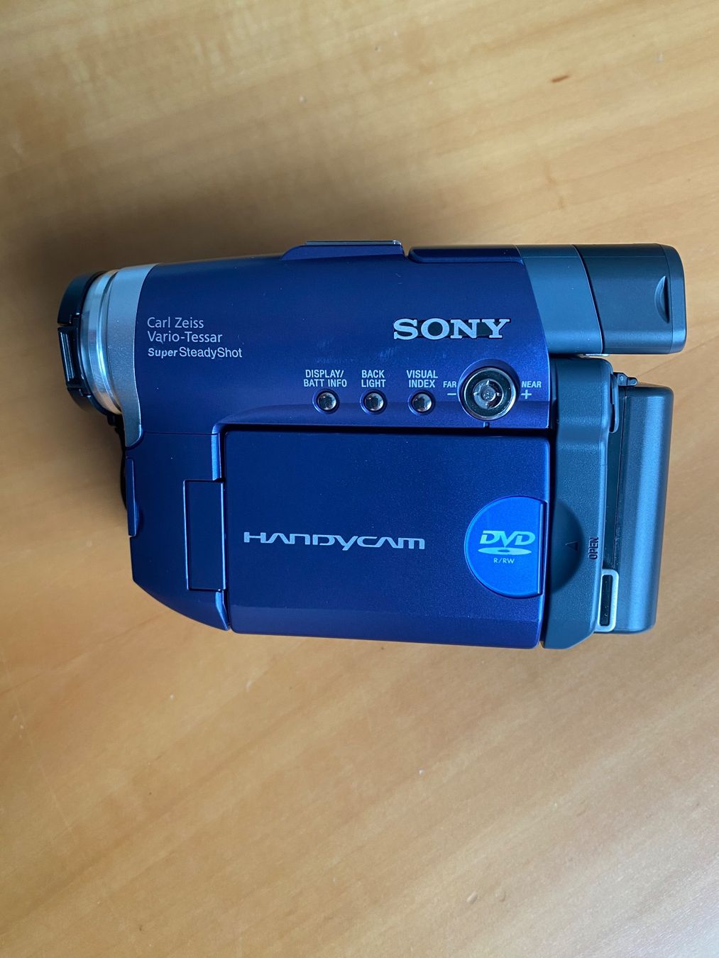 Sony Handycam DCR-DVD101E inkl Tasche + 3 DVD (Gebraucht) in ...