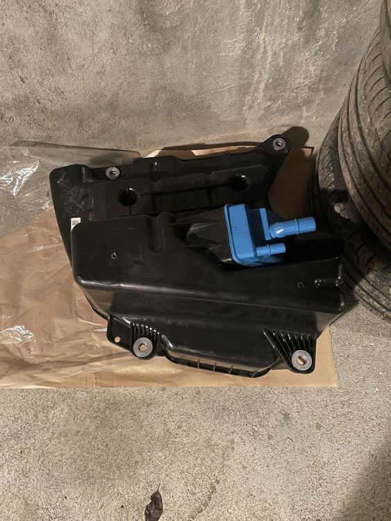 Audi A4B9 Adblue Tank (Neu (gemäss Beschreibung)) in Oberrüti für CHF ...
