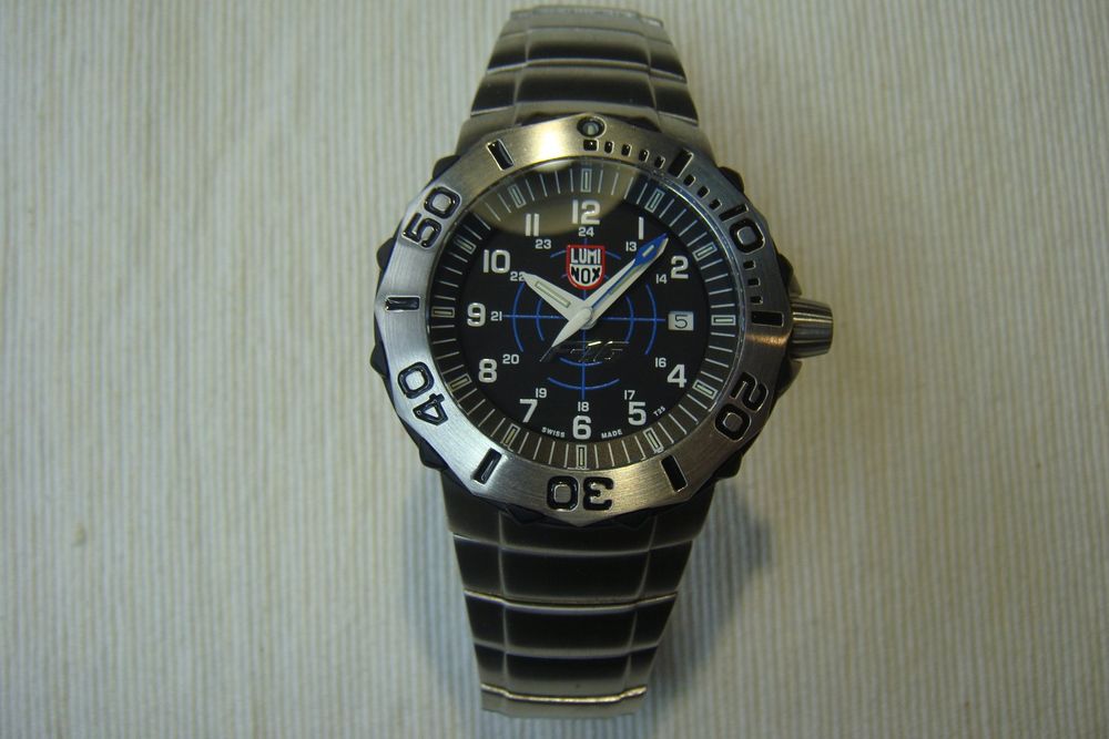 Luminox F-16 Fighting Falcon (Neu (gemäss Beschreibung)) in Emmenbrücke ...