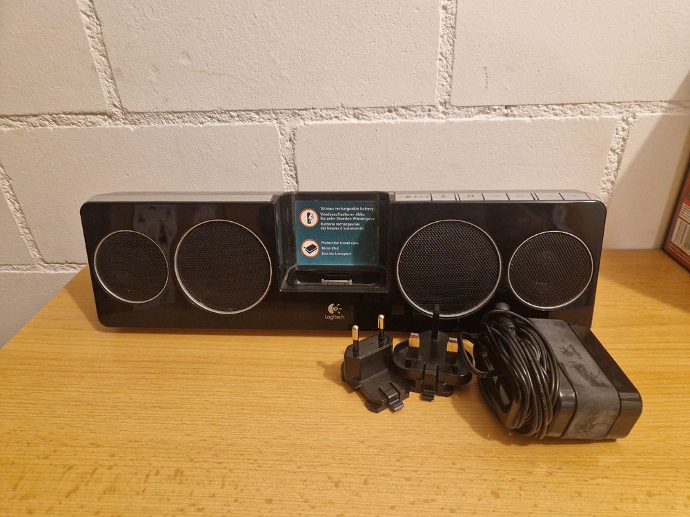Logitech Dockingstation mit Lautsprecher für Ipod (Gebraucht) in Zürich ...