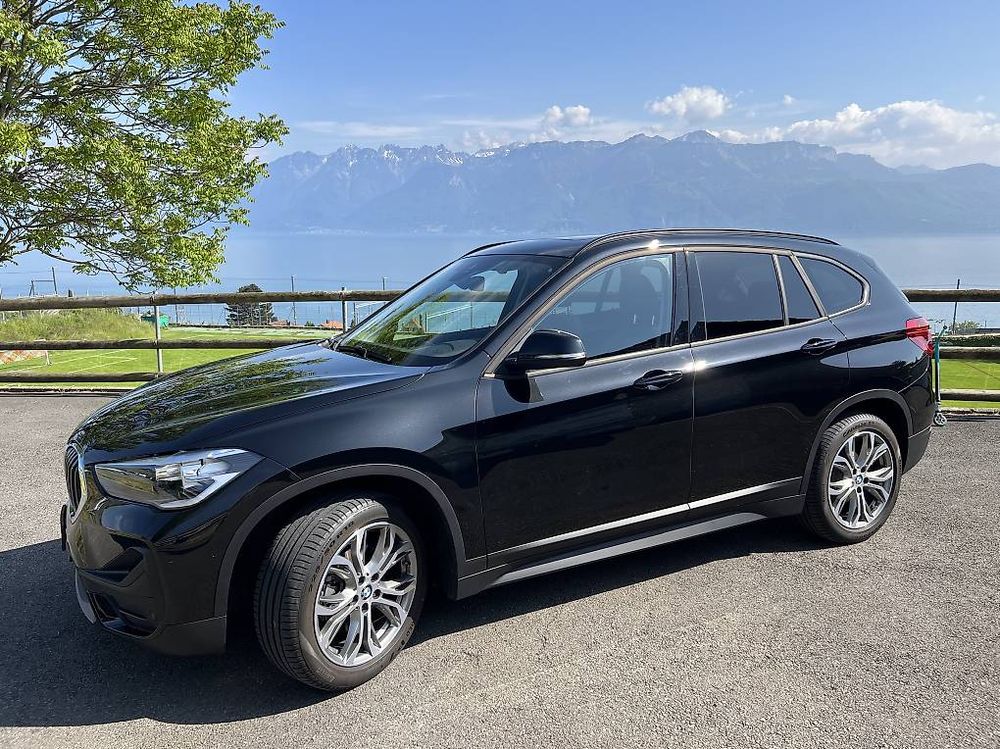 BMW X1 sDrive18d, toit ouvrant panoramique | Kaufen auf Ricardo