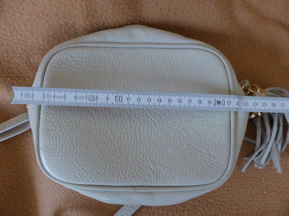 Umhängetasche aus Leder, beige | Kaufen auf Ricardo