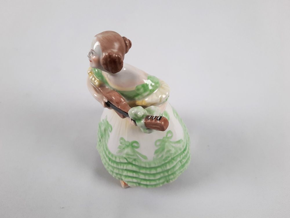 HEREND HVNGARY Porzellan Frau Deryne spielt Gitarre 03/5796 (Gebraucht ...
