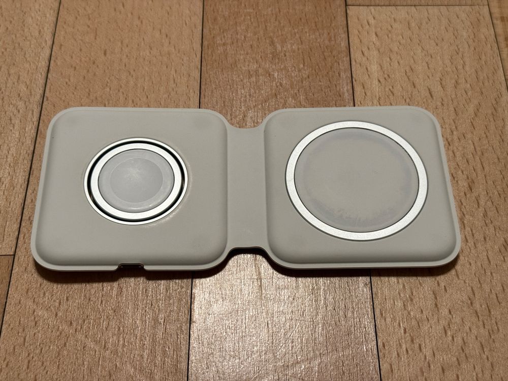 Apple MagSafe Duo Charger 15W - Lightning | Kaufen auf Ricardo