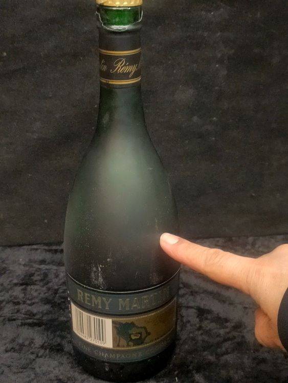 RÉMY MARTIN COGNAC BOUTEILLE ENTAMÉ (Gebraucht) in Genève für CHF 10 – mit Lieferung auf Ricardo ...