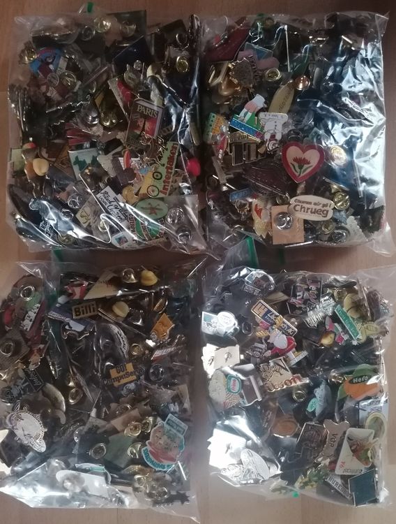 Über 1800 Pin (Gebraucht) in Messen für CHF 80 – mit Lieferung auf ...