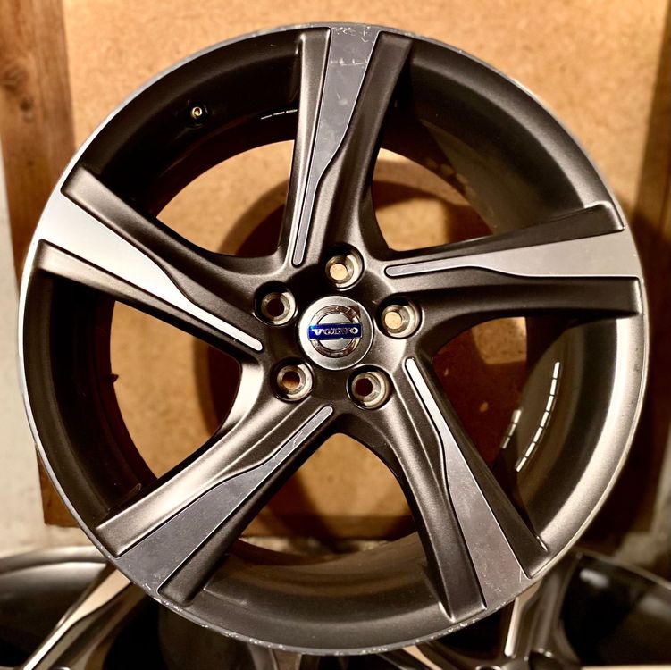 ORIGINAL VOLVO V60 R-Design ALU-FELGEN | Kaufen auf Ricardo
