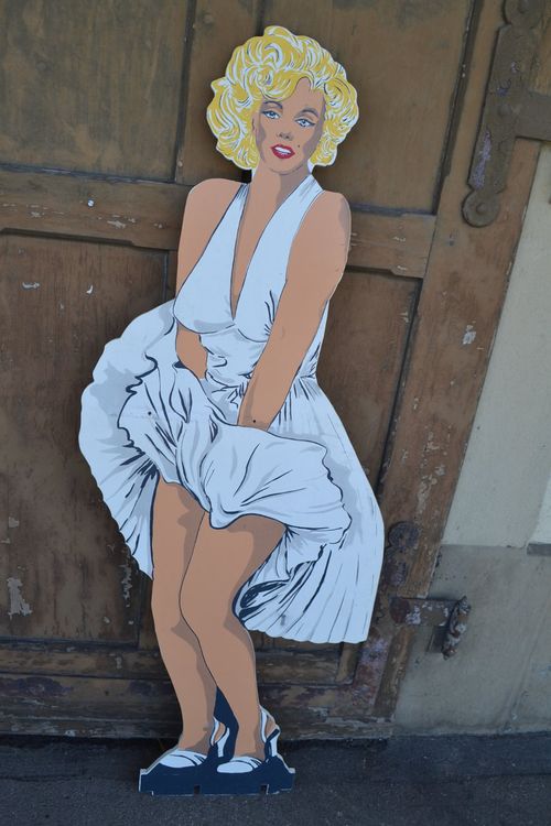 Marilyn Monroe Deko Aufsteller, gross, Kultfigur, Vintage (Gebraucht) in Wil SG für CHF 70 – mit ...