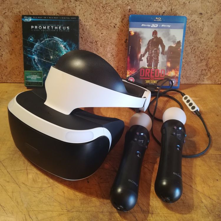 PSVR + 2 PS Move + 2 Blu-ray 3D + PS5 adaptator | Kaufen auf Ricardo