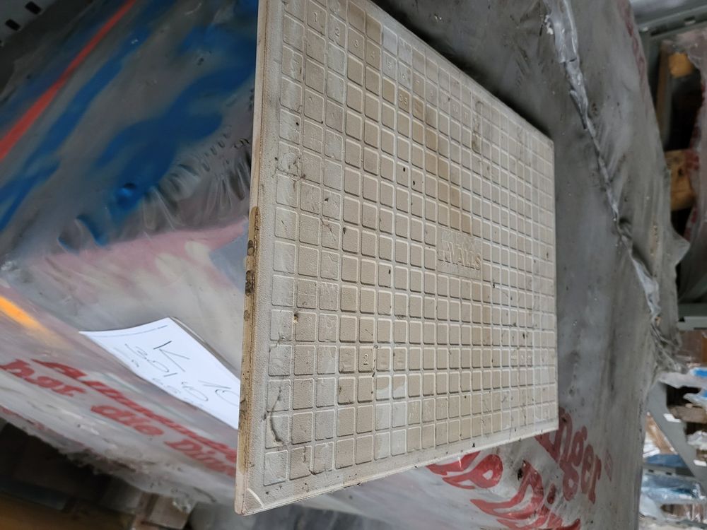 Fliesen Limestone Pergamon 30 x 40 cm / ca. 65m² / K10 (Neu und ...