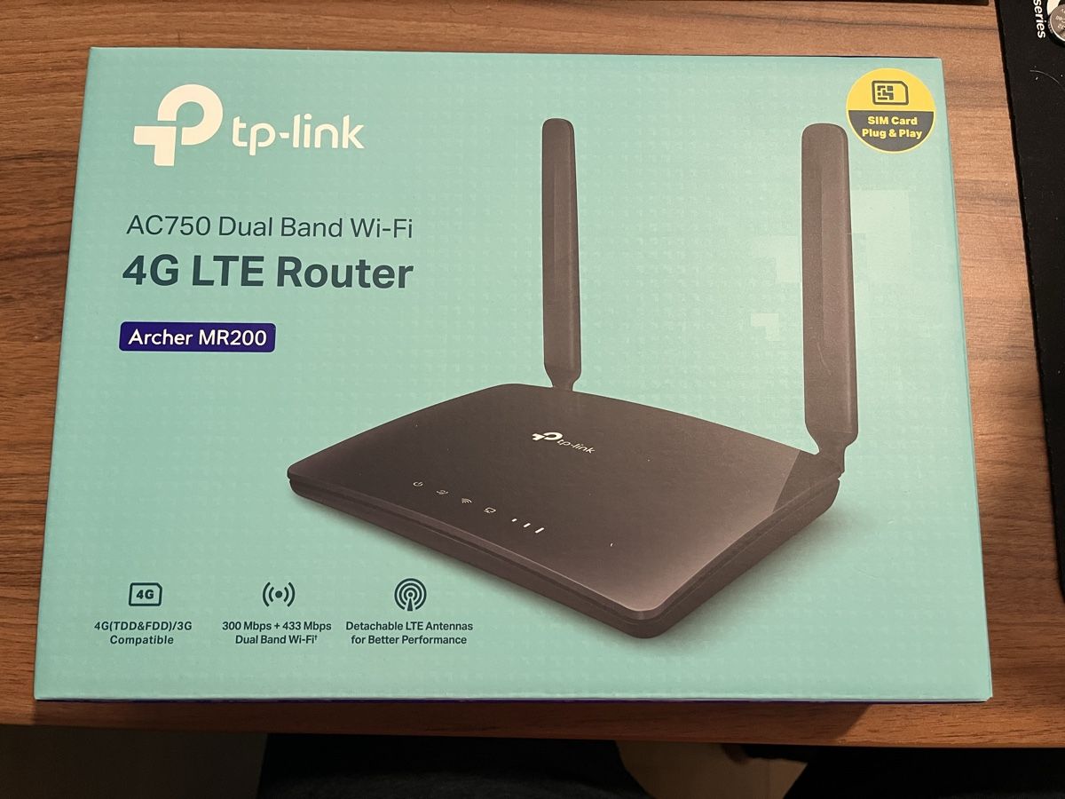 LTE-Router mit Dual-Band Wi-Fi (Tp-Link Archer MR200) (Neu (gemäss ...