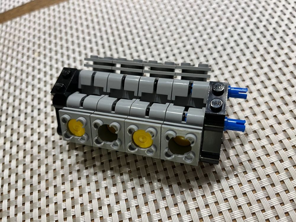 Lego Technik 8 Zylinder Motorblock LotE | Kaufen auf Ricardo