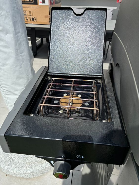 Weber Spirit Gasgrill zu verkaufen (Gebraucht) in Zürich für CHF 100 ...