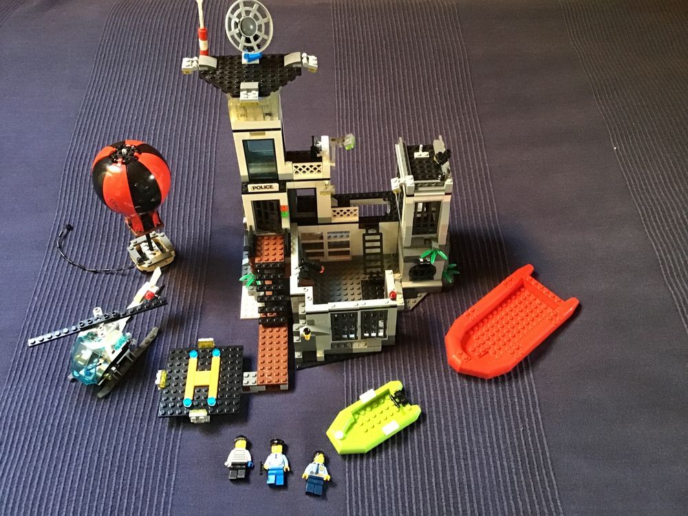 LEGO Prison Island, nicht vollständig, trotzdem top (Gebraucht) in Rüti ...