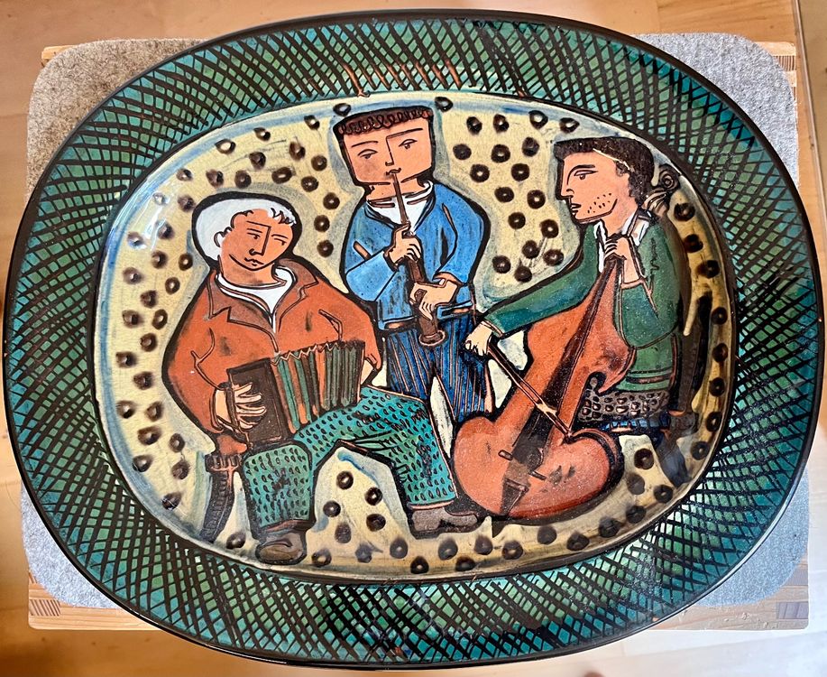 Keramik-Platte: Volksmusikanten, Emmental (Gebraucht) in Basel für CHF 9 – mit Lieferung auf ...