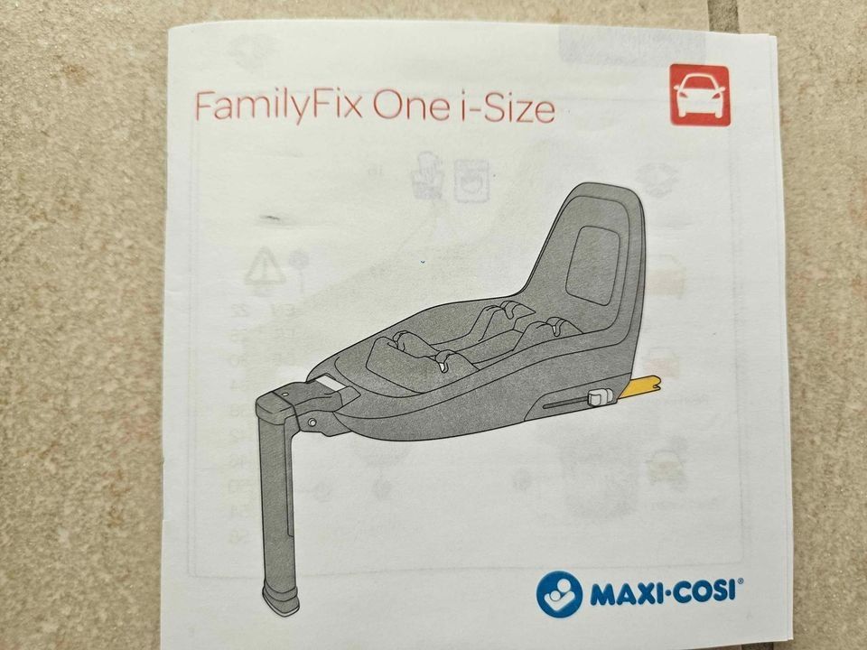 Maxi Cosi Isofix basis FamilyFix One i-Size 2 way (Gebraucht) in ...