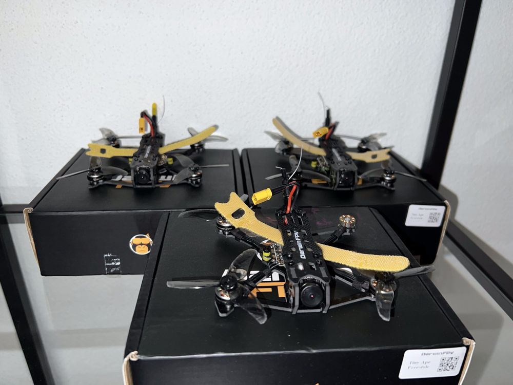 3x analoge FPV Drohnen "DarwinFPV TinyApe" (Defekt) in Adligenswil für ...