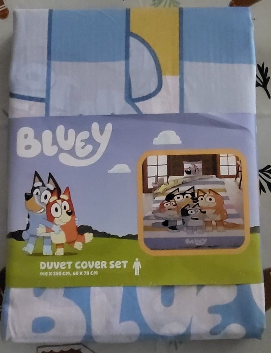 NEW PARURE DE LIT BLUEY 140X200CM (Neuf avec emballage d'origine) à ...