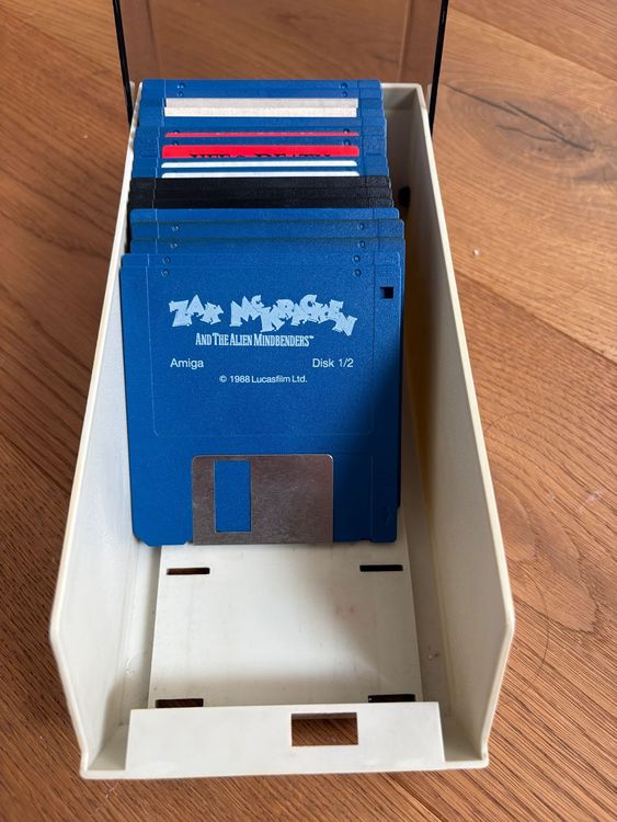 Amiga Disketten.Box mit Top-Spielen und teilw. Anleitungen (Gebraucht ...