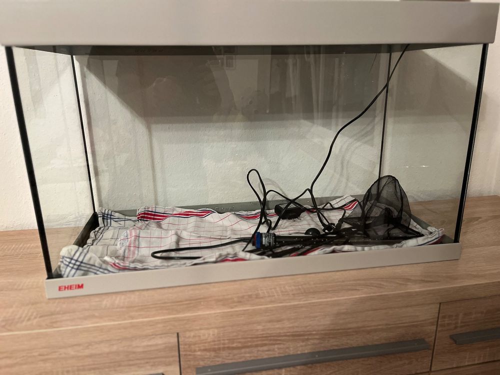 Eheim Aquarium Vivaline LED 126 (Gebraucht) in Olten für CHF 150 – nur Abholung auf Ricardo kaufen