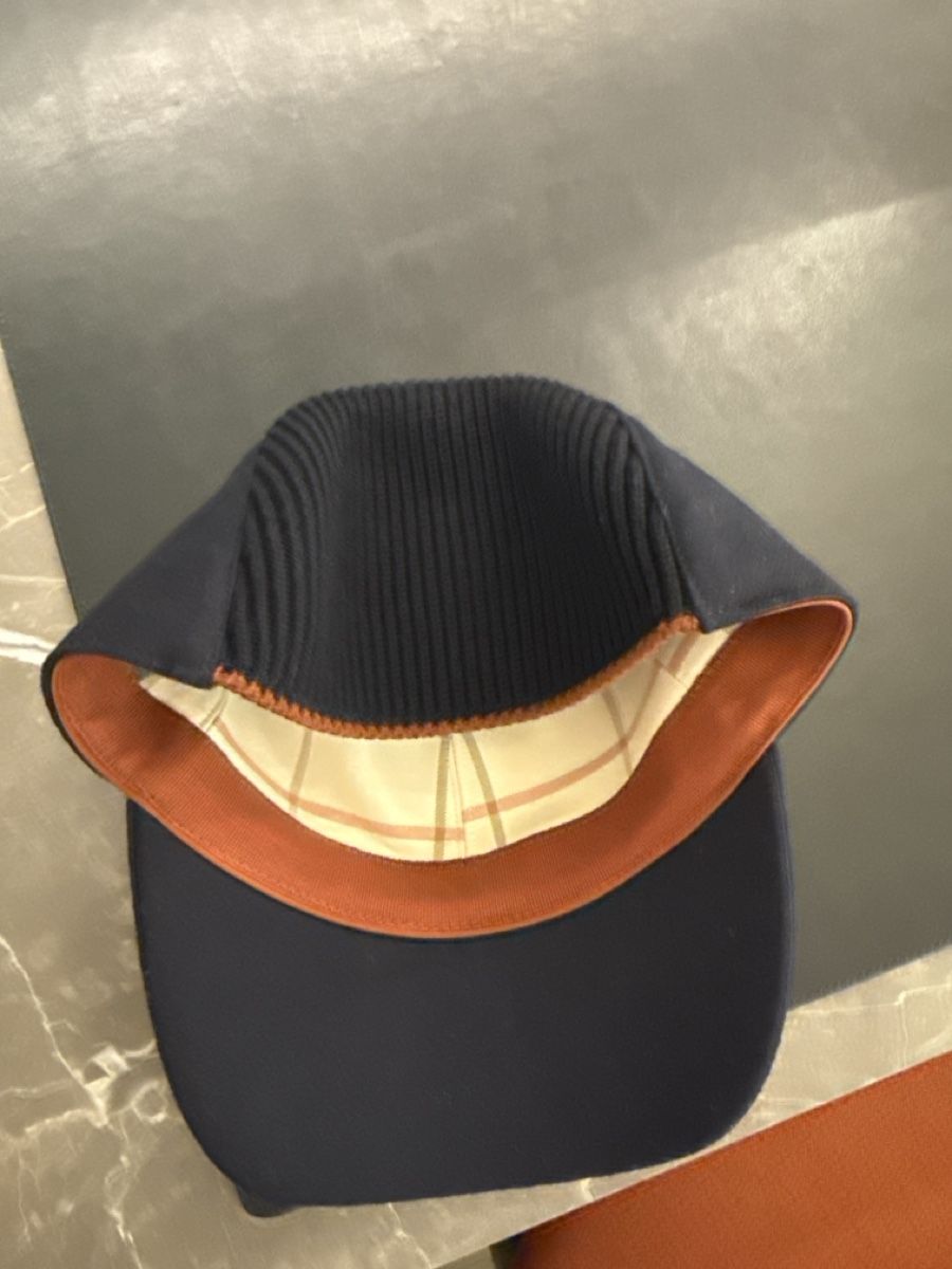 Loro Piana Cashmere Blue Hat (Neu (gemäss Beschreibung)) in Bissone für ...