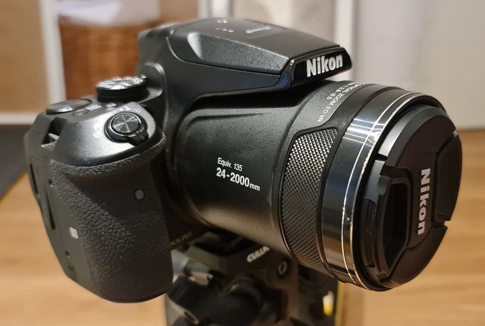 Nikon COOLPIX P900 plus Stativ und Zubehör | Kaufen auf Ricardo