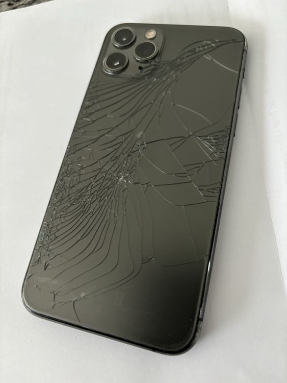 Iphone 11 Pro 256gb defekt | Kaufen auf Ricardo