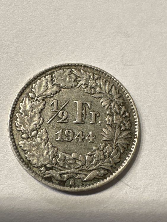 ½ Franken Silber 1944 B, Münze Schweiz Swiss Helvetia (Gebraucht) in Küttigen für CHF 7.7 – mit ...