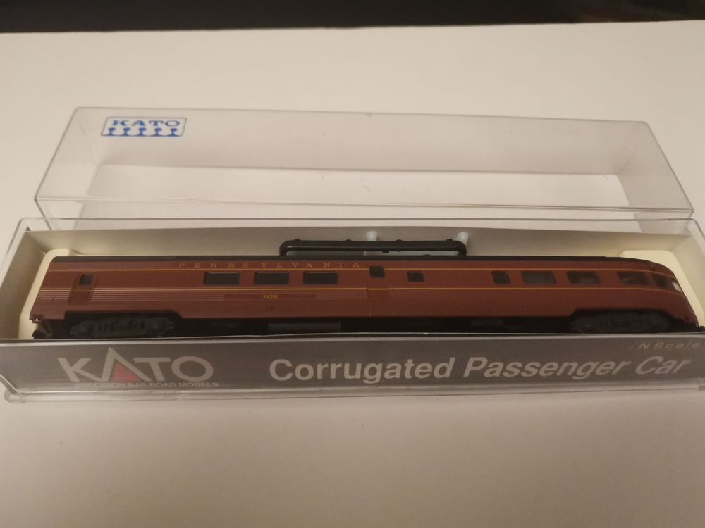 Kato Corrugated Passenger Car (Gebraucht) in für CHF 10 – mit Lieferung ...