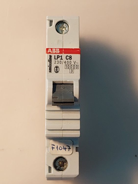 4 ABB smissline Leitungsschutzschalter LP1; C8; 230/400V (Gebraucht) in Wädenswil für CHF 50 ...
