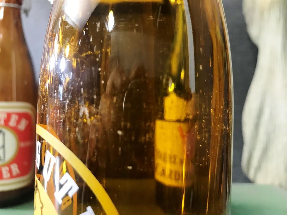 Cardinal 1945 & Gurten Bier Flaschen ant (Gebraucht) in Laufenburg für CHF 6 – mit Lieferung auf ...