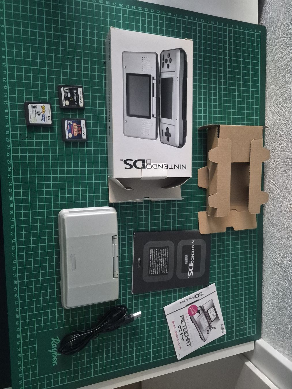 Nintendo DS Silver, Complete in Box - Vintage Gaming! in ovp (Gebraucht ...