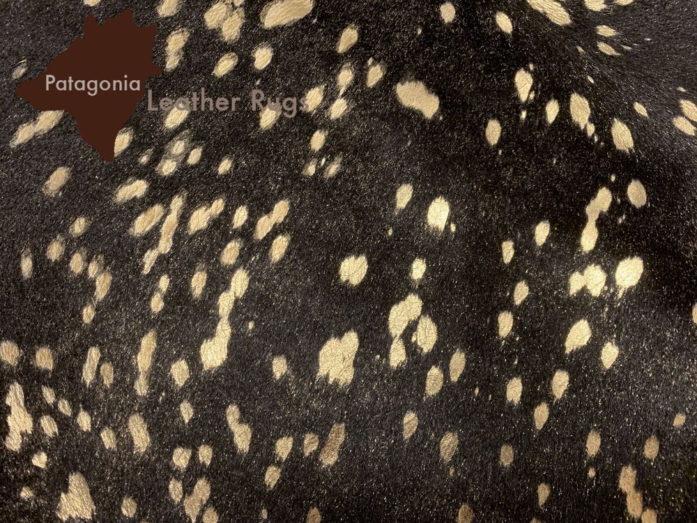 echtes Kalbfell Black/Gold (Neu und originalverpackt) in Arbedo für CHF ...