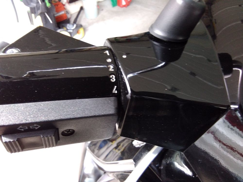 Piaggio Vespa PX 125 / 4 Gang schwarz | Kaufen auf Ricardo