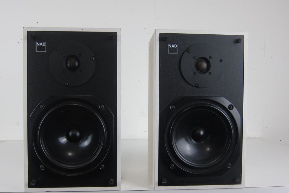 NAD 8225 Lautsprecher Boxen Speaker 2 Weg Bassreflex (Gebraucht) in ...