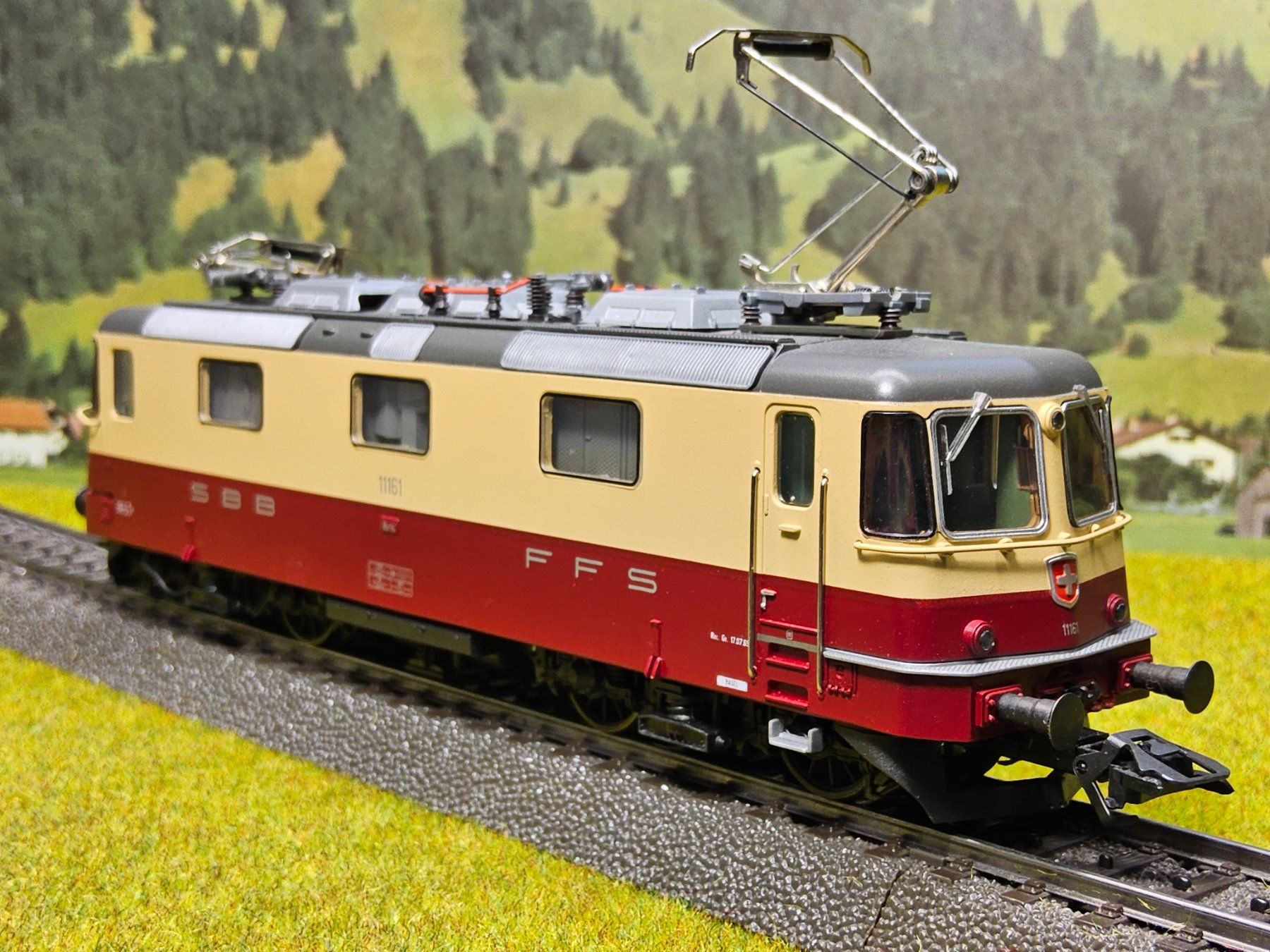 Märklin 37343 SBB E Lokomotive Re 4/4 II TEE _ digital _ H0 (Gebraucht ...