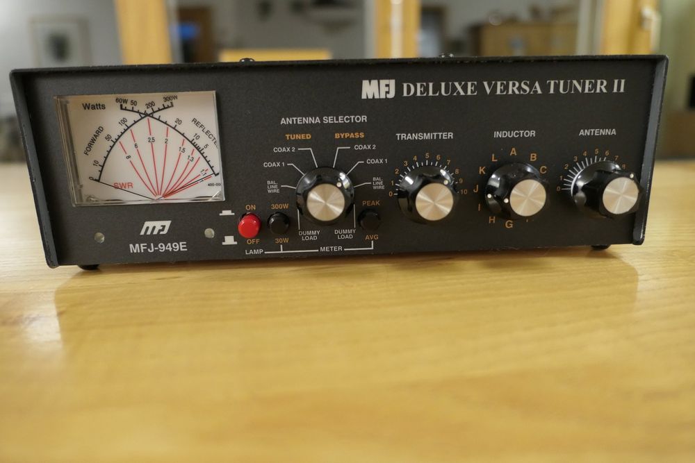 MFJ-949E Deluxe Versa Tuner II (Gebraucht) in für CHF 121 – mit ...