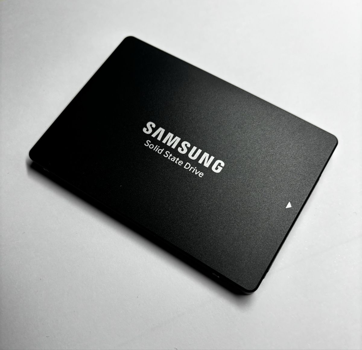 Samsung SM863 Series 960GB, 2.5” SATA, Enterprise SSD (Gebraucht) in St ...