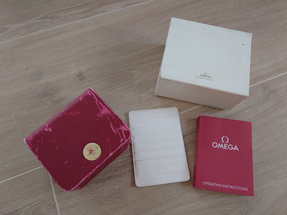 Omega red box vintage (Gebraucht) in Epalinges für CHF 22 – mit ...