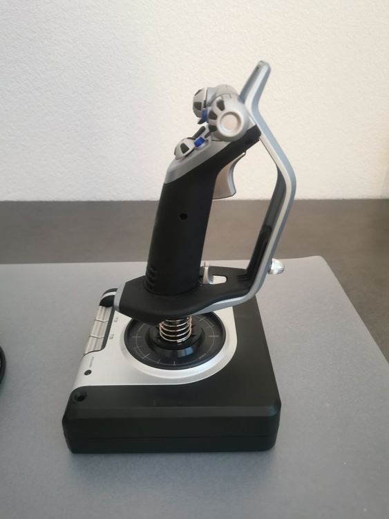 Logitech X52 Hotas Joystick | Kaufen auf Ricardo