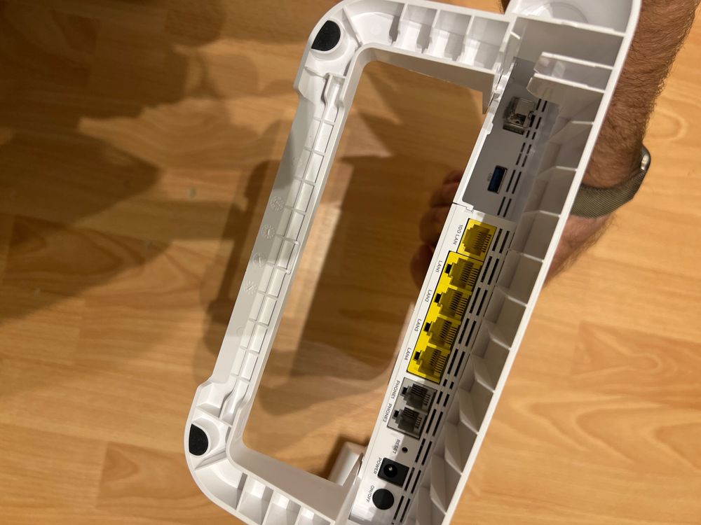 Zyxel AX7501-B1 Router 10G Fiber - Top Zustand, Weiss! (Neu (gemäss ...