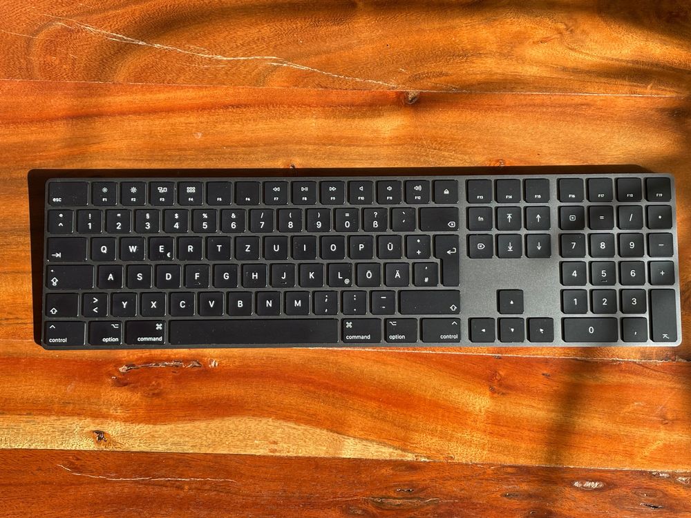 Apple Magic Keyboard Space Grey mit Zahlenblock - Dt. Layout | Kaufen ...