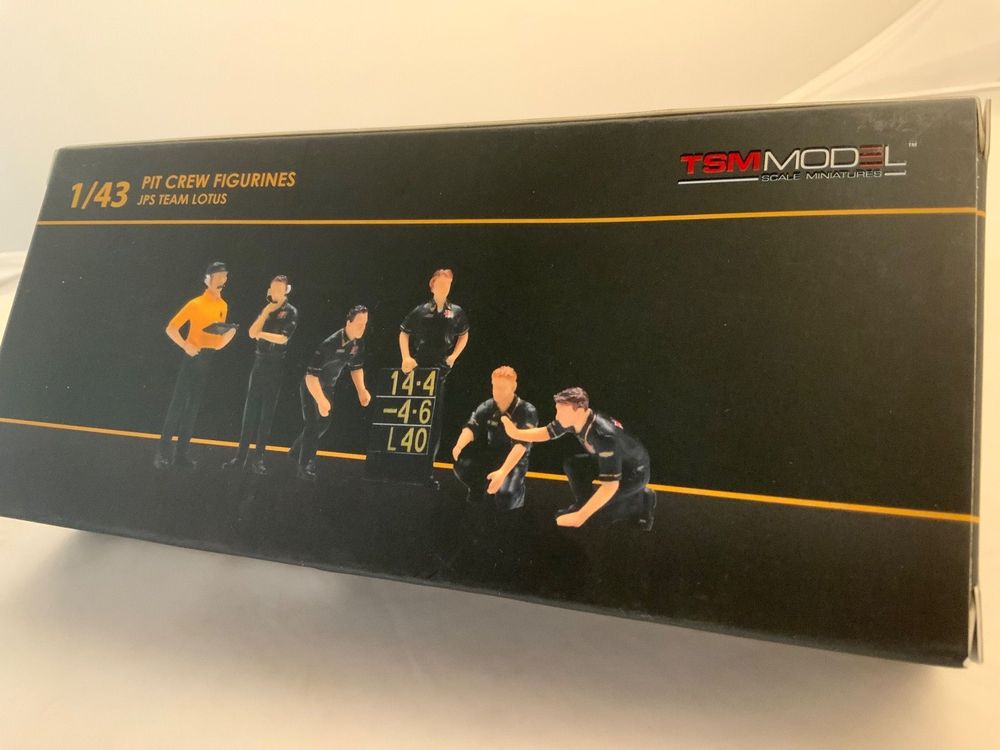 Figuren 1/43 PIT CREW JPS TEAM LOTUS (Gebraucht) in Erlenbach im ...